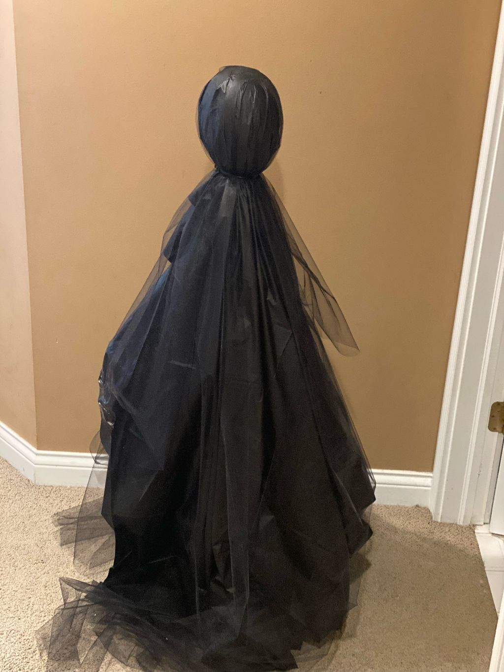 DIY Yard Witches - MiMi-a great name for grandma