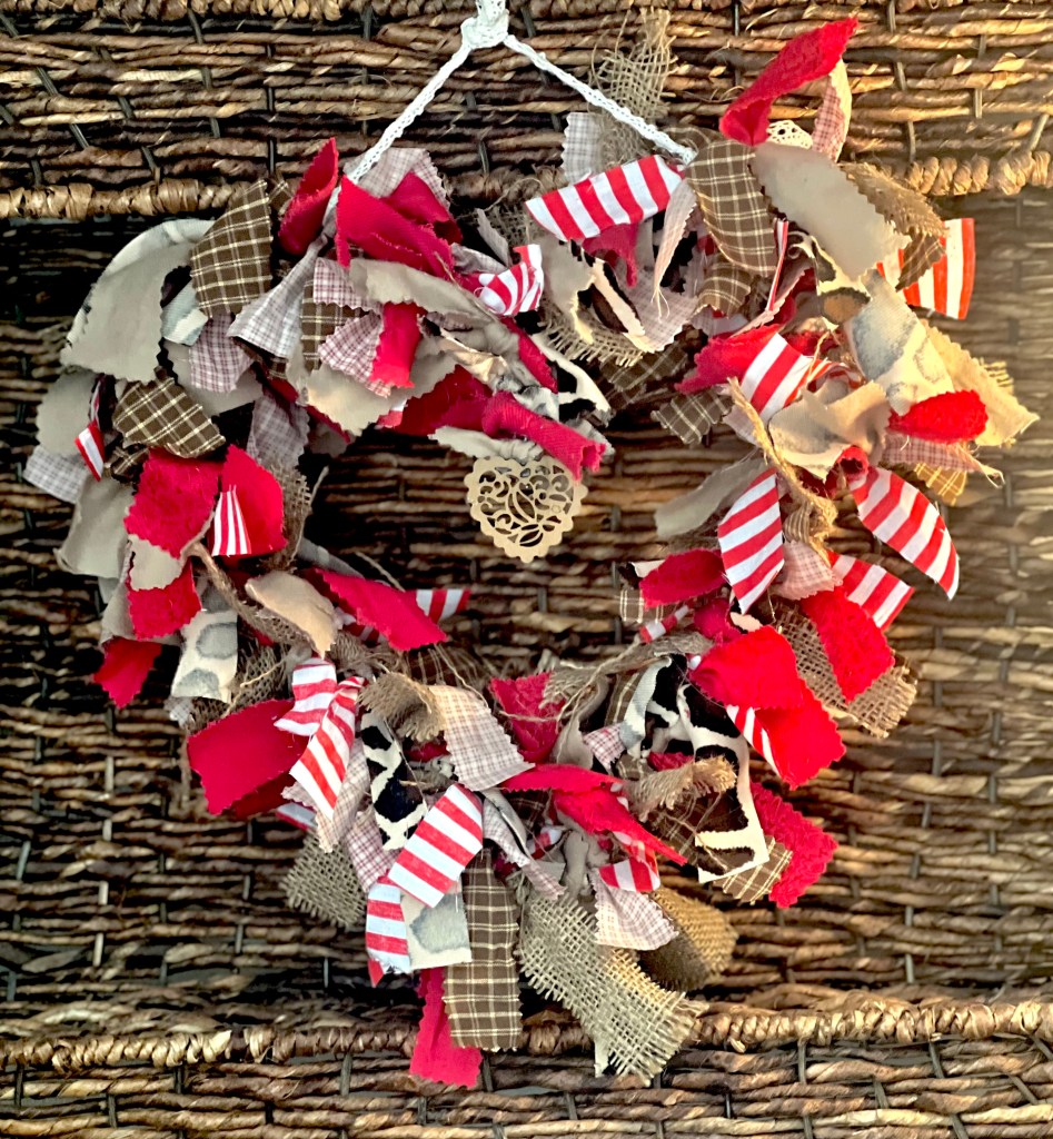DIY Valentine Rag Wreath Heart - MiMi-a great name for grandma